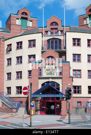 Leeds Magistrates Court Stock Photo - Alamy