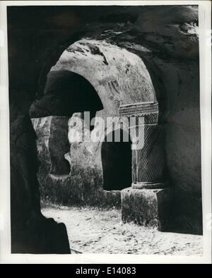 Mar. 27, 2012 - Ancient Relics discovered at Excavations of Beit ...