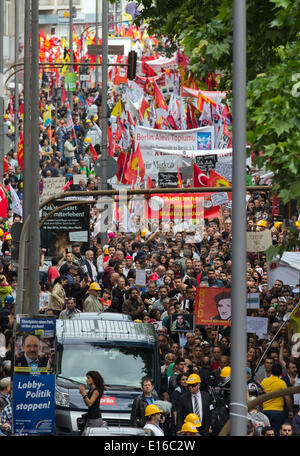 Cologne, Germany. 24th May, 2014. Members of the Alevi community ...