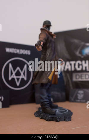 Watch Dogs video game figurine boxes cases Stock Photo - Alamy