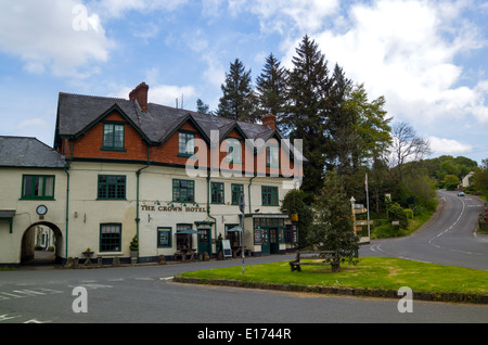 The Crown Hotel and village green at Exford in the the centre of Exmoor ...