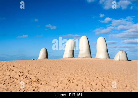 URUGUAY, Punta del Este, sculpture „Los Dedos“ the fingers of a hand at ...