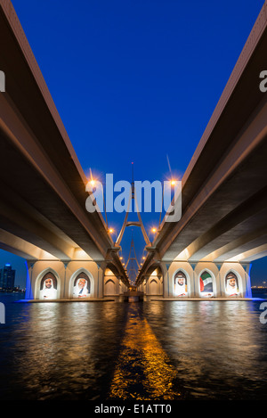 Business Bay Crossing in Dubai Creek Stock Photo - Alamy