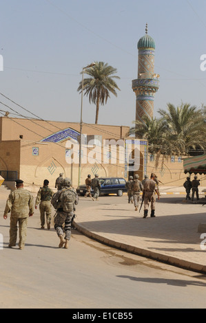 U.S. soldiers with Delta Company, 1st Battalion, 5th Cavalry Regiment ...