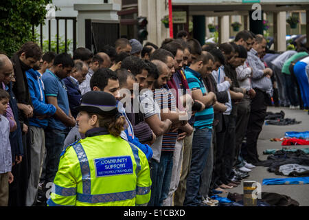 London, UK. 30th May 2014. Muslims attend Friday prayers at the London ...