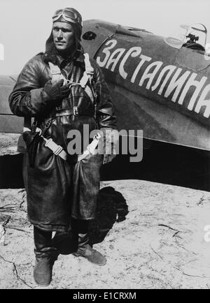 1940s FIGHTER AIRPLANE PILOT ON US WORLD WAR II BOND PROMOTION TOUR ...
