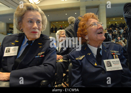 U.S. Army Staff Sgt. Erica Knight, a broadcast journalist assigned to ...
