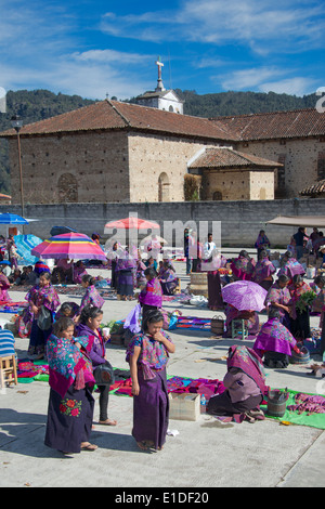Sunday market with Tzotzil Indian people San Lorenzo Zinacantan Village ...