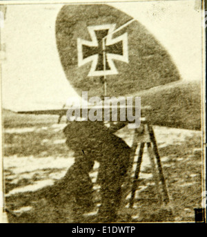 The Halberstadt B II, a German reconnaissance aircraft from World War I ...