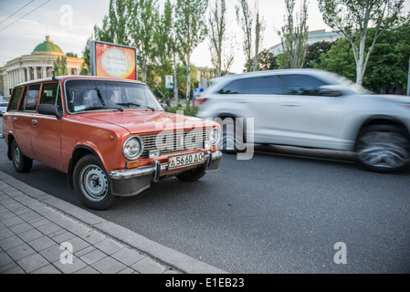 Lada 1200 combi in Donetsk, Ukraine Stock Photo - Alamy