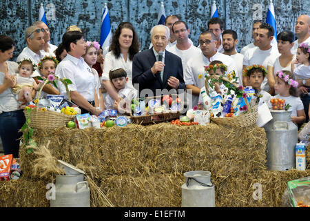 Celebrating Shavuot with first fruits Stock Photo - Alamy