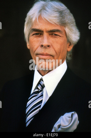 LOOKER (1981) JAMES COBURN, MICHAEL CRICHTON (DIR) LKER 011 MOVIESTORE ...