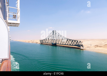 El Ferdan Railway swing Bridge is the longest in the world. Suez Canal Egypt Stock Photo - Alamy