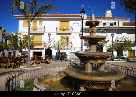 Fountain in town square, Colmenar, Costa del Sol, Malaga Province ...