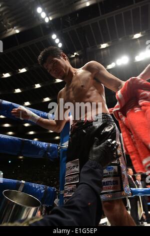 Osaka, Japan. 23rd Apr, 2014. (L-R) Hozumi Hasegawa (JPN), Masato ...