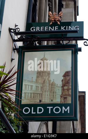 Oxford Oxfordshire UK - Old Tom pub in city centre Stock Photo - Alamy
