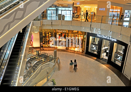 Cucci and Van Cleef & Arpels boutique IFC mall Pudong Shanghai China ...