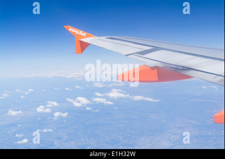 Winglet Sharklet retro fitted on Easyjet plane wing Stock Photo - Alamy