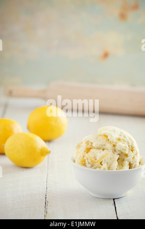 Swirl of lemon cream Stock Photo - Alamy