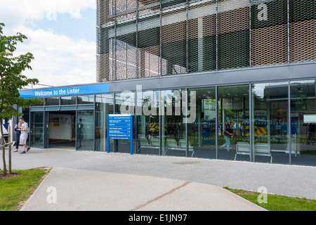 Exterior of Lister Hospital, Stevenage, Hertfordshire, England, GB, UK ...