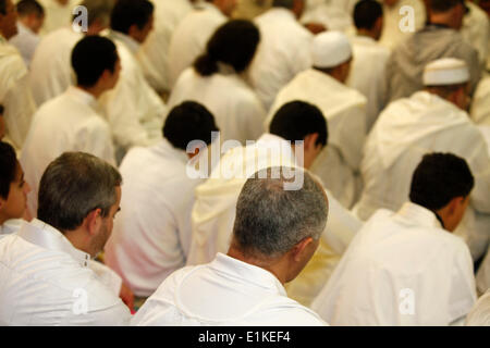 Allawiyya sufi tariqa (brotherhood) gathering Stock Photo - Alamy