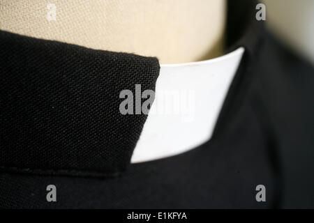 Catholic clergyman's collar Stock Photo - Alamy