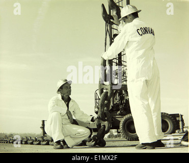 The Convair F-102 Delta Dagger was a pioneering interceptor aircraft ...