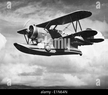 The Grumman J2F Duck was a versatile amphibious biplane used during ...