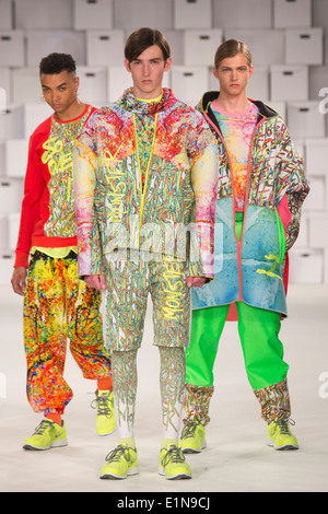 Collections by students from the Manchester School of Art during ...