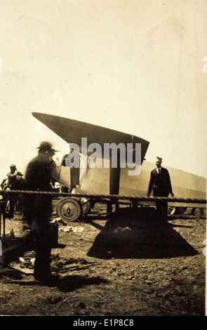 The 1927 Trans-Pacific flight from Oakland to Hawaii aboard the Travel ...