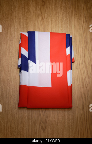 UNION JACK UNITED KINGDOM FLAG ON FLAGPOLE BIG BEN PARLIAMENT SQUARE ...