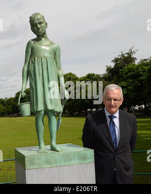 The Memorial to the Armagh rail disaster, in The Mall, Armagh, Northern ...