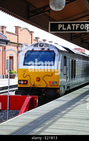 Chiltern Railways Class 67 loco alongside the platform in Moor Street ...