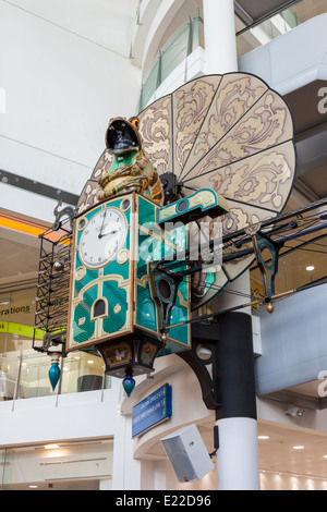 Milton Keynes (frog Clock) Time Machine Midsummer Place shopping centre ...