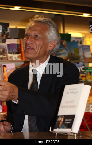 Former French Prime Minister, Dominique de Villepin visits La Rochelle ...