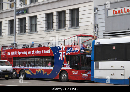 sydney explorer bus allowing tourists to see areas from sydney to bondi ...