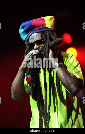 Steel Pulse performing Live in concert Featuring: Steel Pulse Where ...