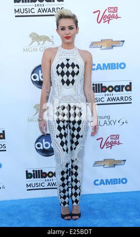 2013 Billboard Music Awards at the MGM Grand Garden Arena - Arrivals ...