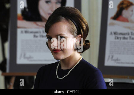 Elisabeth Moss (Peggy Olson) in MAD MEN - saison 3 Where: Etats-Unis ...