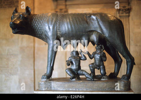 Roman She-wolf and the twins Romulus and Remus Stock Photo: 26198624 ...