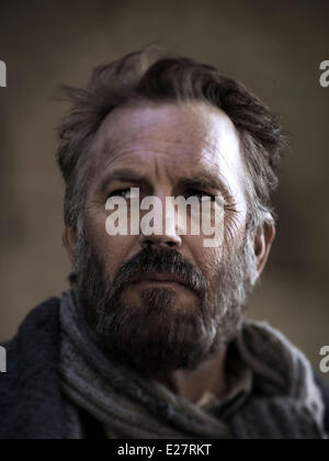 Kevin Costner (Devil' Anse Hatfield) in serie TV HATFIELDS AND McCOYS ...