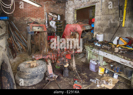 workshop workshops tractor tractors farming machine machines machinery ...