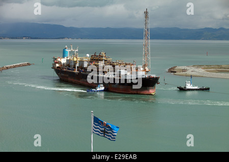 FPSO Raroa, storage and production support vessel, arrives in Port ...