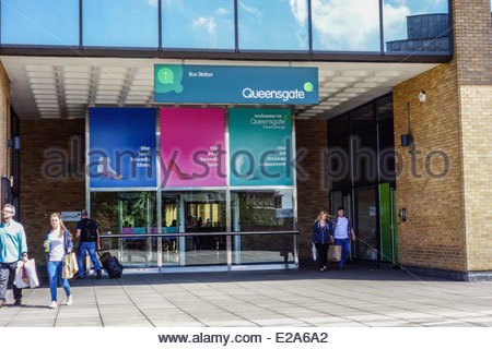 Entrance To Queensgate Shopping Centre Peterborough Cambridgeshire UK ...