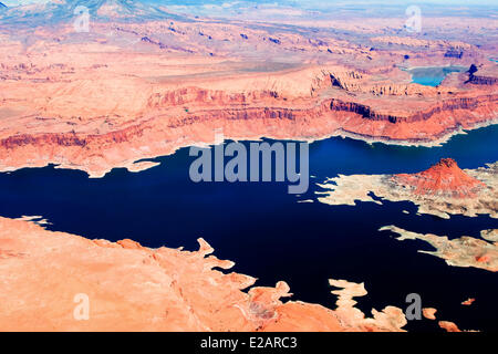 Aerial view of Lake Powell, near Page, Arizona and the Utah border, USA ...