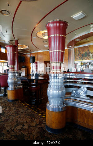 Queen Mary Observation Bar, art deco room with mural Jubilee Week by ...