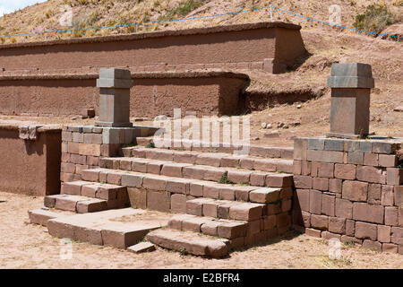 Akapana Pyramid - Tiwanaku - Bolivia Stock Photo - Alamy