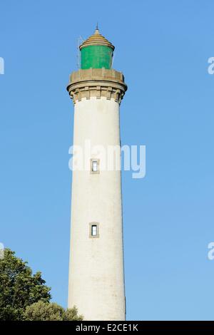 Lighthouse, Benodet, Finistere, Brittany, France Stock Photo - Alamy