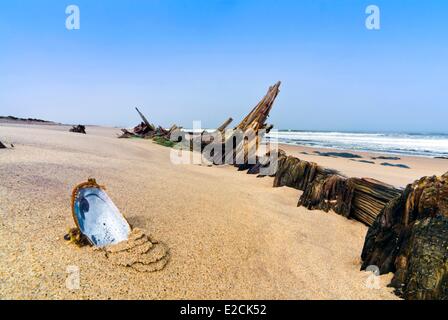Shipwreck remains, Skeleton Coast, Namib Desert, Namibia, Africa Stock ...