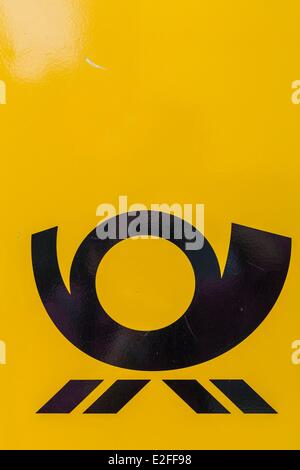Deutsche Post logo Stock Photo - Alamy